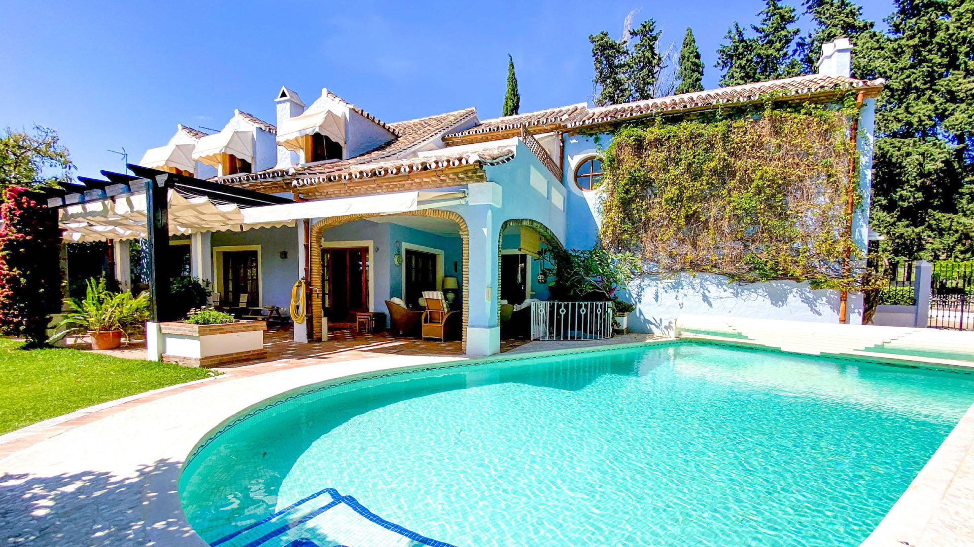 Diseño web con motor de reservas de Apartamentos Turísticos Oleholidays ...